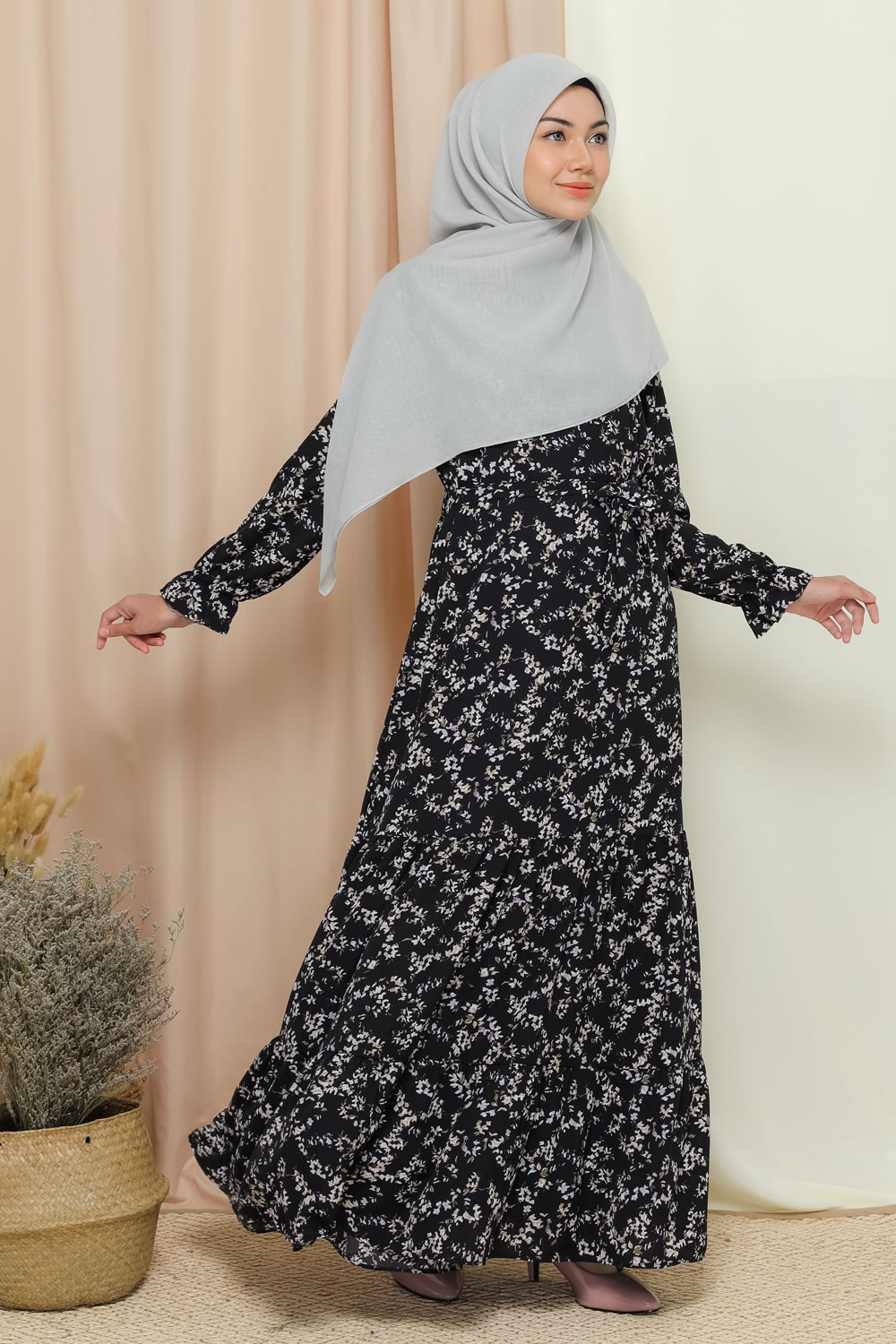 SAMARA - Pretty Dress in Black