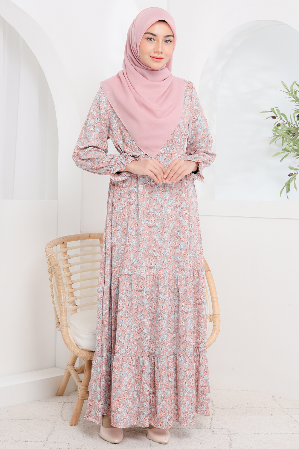 SAMARA - Pretty Dress in Pink Flower