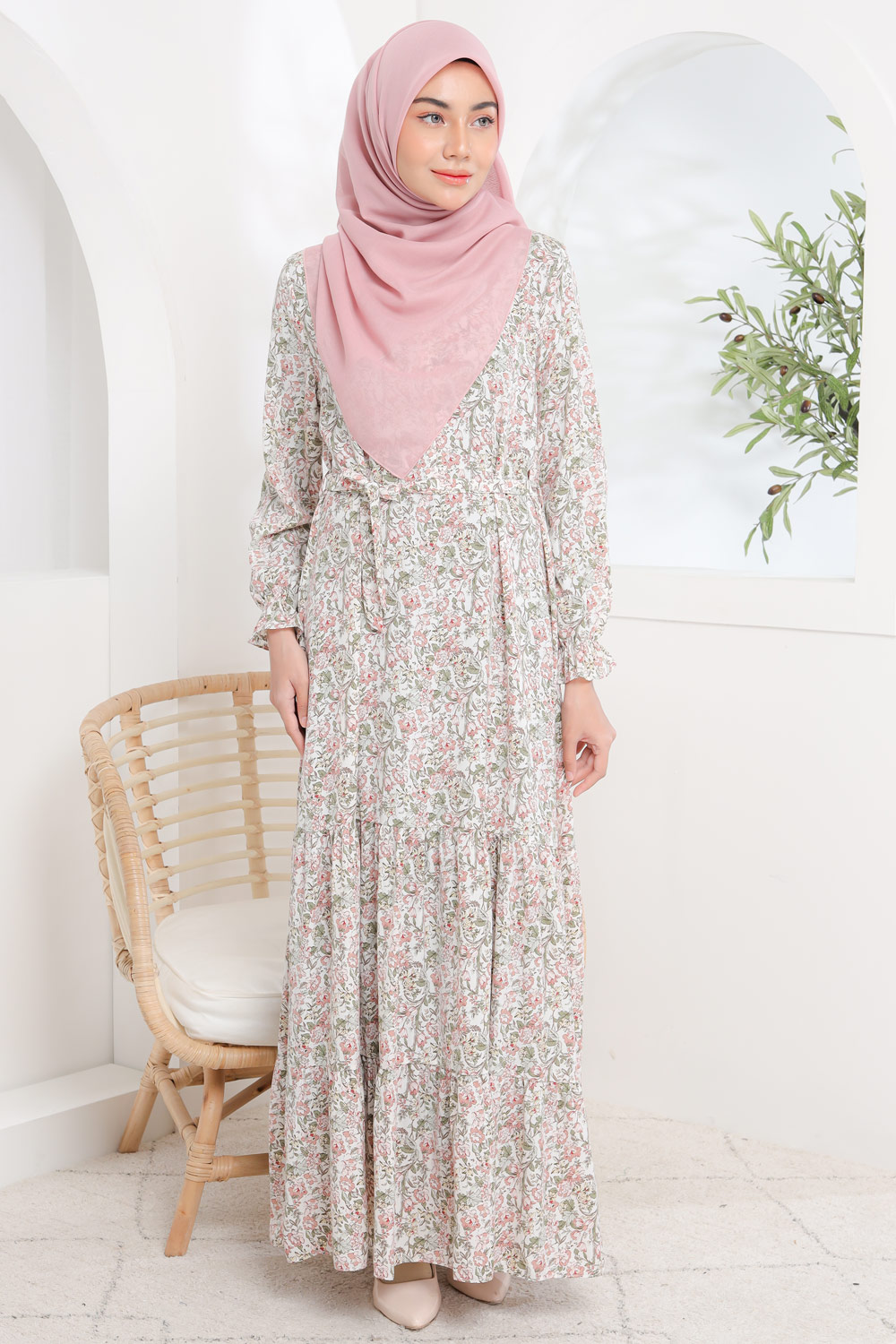 SAMARA - Pretty Dress in White Flower